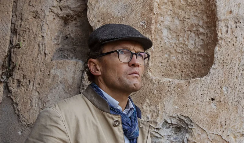 Replay : Revivez la conférence de Sylvain Tesson au festival Objectif ...